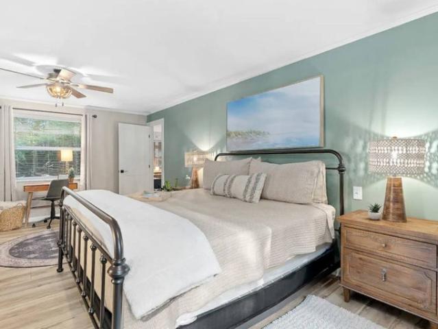 Cozy & Clean Room Available for Rent