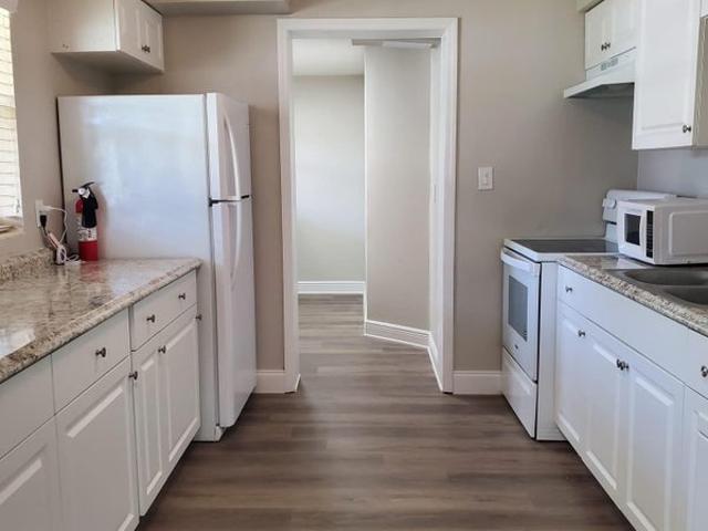 ⭐ Cozy & Comfy Auburndale House near Public Transp