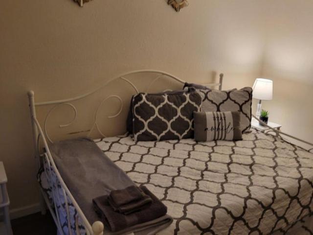 Cozy Comfy Room for Rent