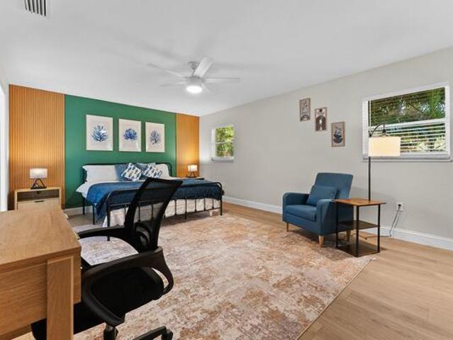 Cozy & Comfortable Bradenton Home Near Shopping & Transit