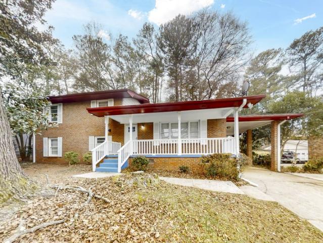 Cozy Decatur house steps away from MARTA