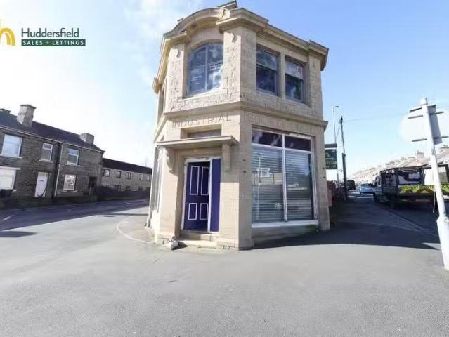 New Detached house for rent in Commercial Opportunity, Longwoo.