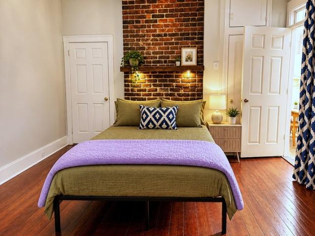 Cozy furnished downtown room #B2 not full unit