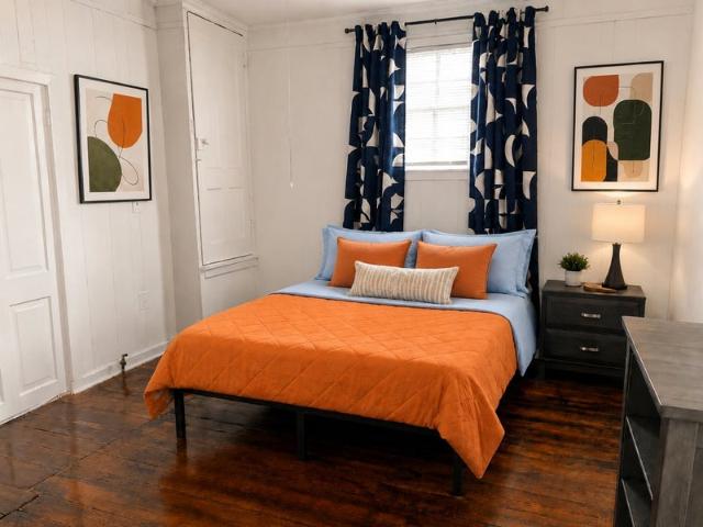 Cozy furnished downtown room #2 not full unit