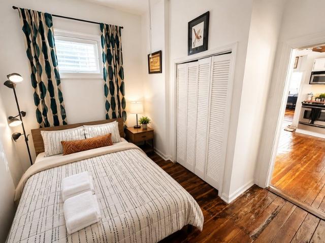 Cozy furnished downtown room #2 not full unit