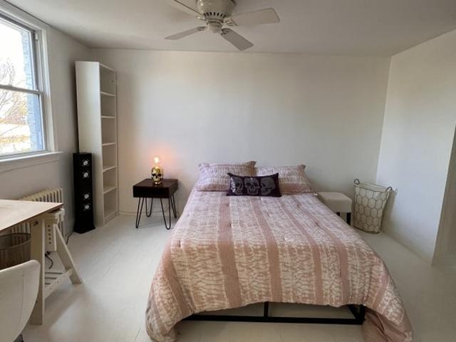 COZY FURNISHED ROOM FOR RENT IN TEANECK