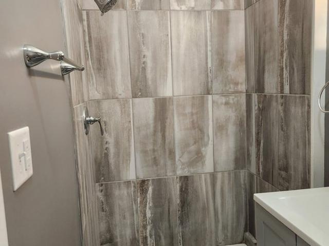 Cozy Furnished Room in South Deering