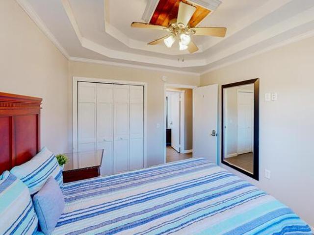 Cozy, Furnished Rooms in Quiet Gainesville Home | All Utilities + Fast Wi Fi | Near Transit | Safe & Clean | Top Rated Host | Move In Ready – Be the 1st to Move In!