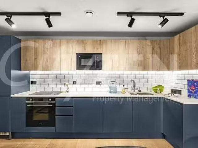 New Flat to rent in Tower Bridge Road, London SE1