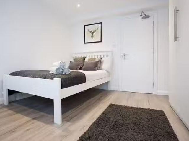 New Flat to rent in Newington Butts, London SE11