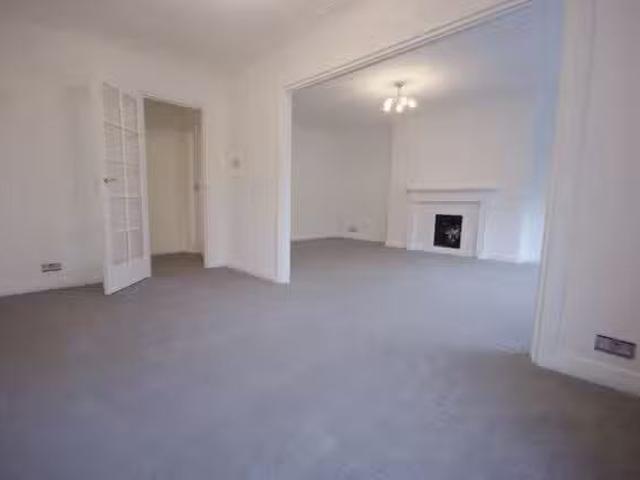 Just in! Flat to rent in Prince Arthur Road, Hampstead NW3