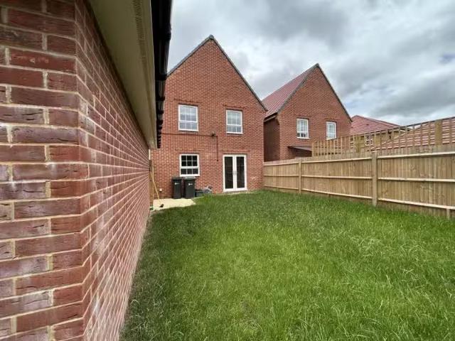 Just in! Foxglove Crescent, Shaftesbury