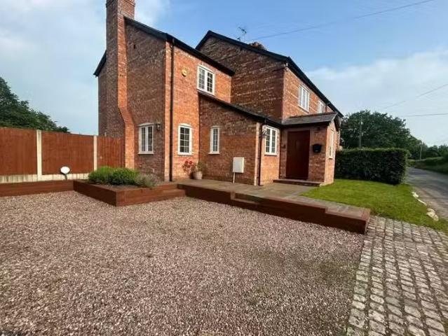 New Free Green Cottages, Free Green Lane, Lower Peover, 3 bedr.