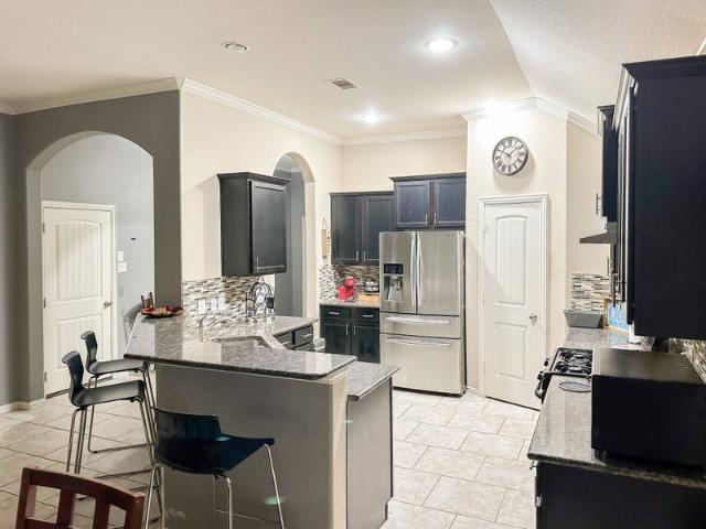 Cozy & Homey 8 Miles to IAH Houston House $Day or