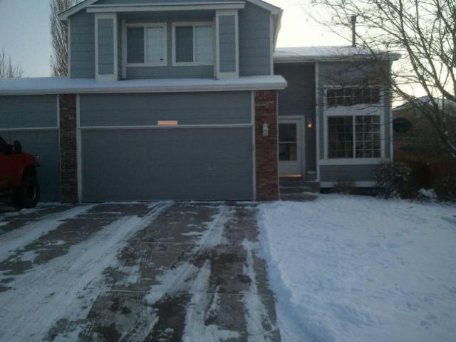 Cozy home.a mile from Southlands Mall