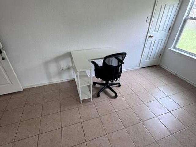 Cozy Home | All Utilities Paid | Quiet Location