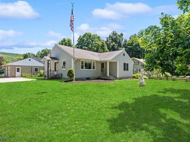 Cozy Lake Rd, Jefferson Township, Home For Sale