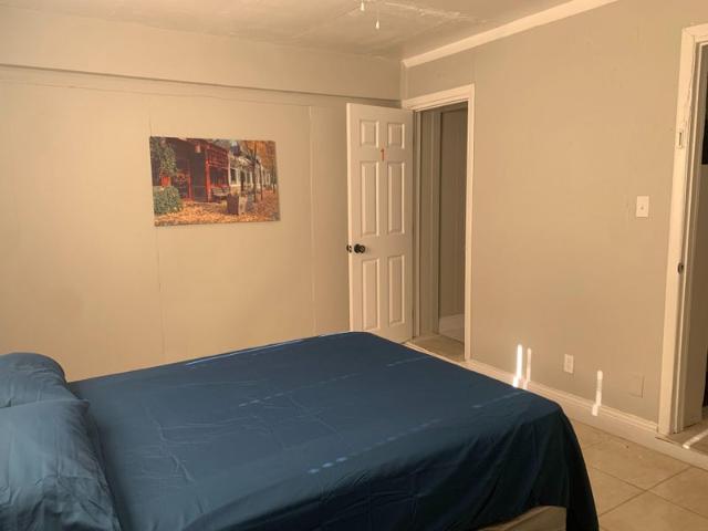 Cozy Lauderhill Home!