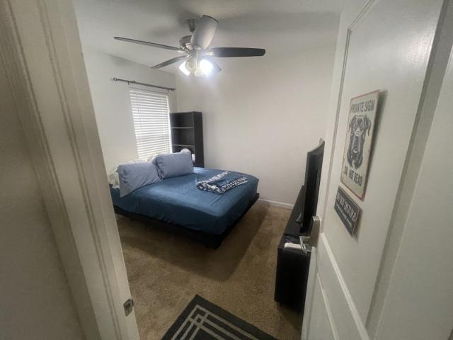 Cozy, Peaceful Bedroom with Shared Bath for Long T