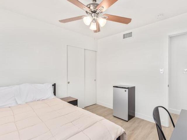 Cozy Phoenix PadSplit Near Transit, Shopping & Daily Essentials
