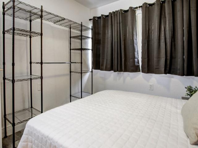 Cozy Plant City House WITH MODERN TOUCHES! Spacious bedrooms and an incredible location! Move in tomorrow! #RoomGoals