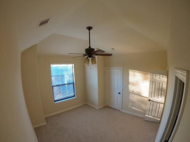 Cozy Private Bedroom/Bath in Heights