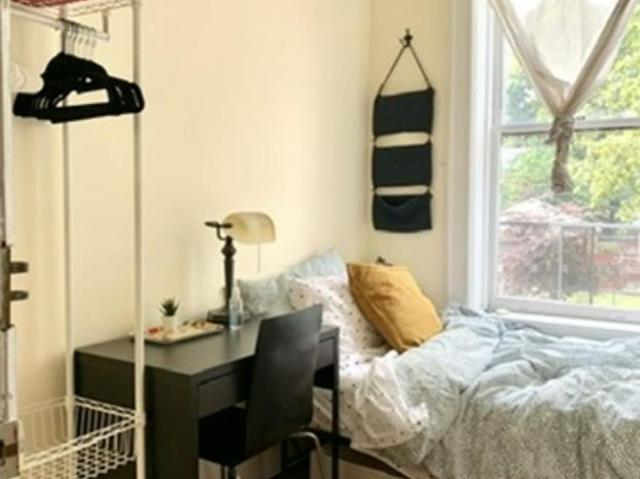 Cozy, private room available for a student