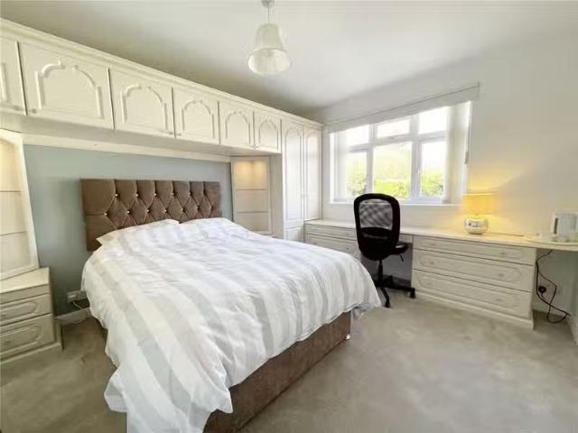 Nice Property to rent, Chislehurst Road, Petts Wood, BR6 £850.