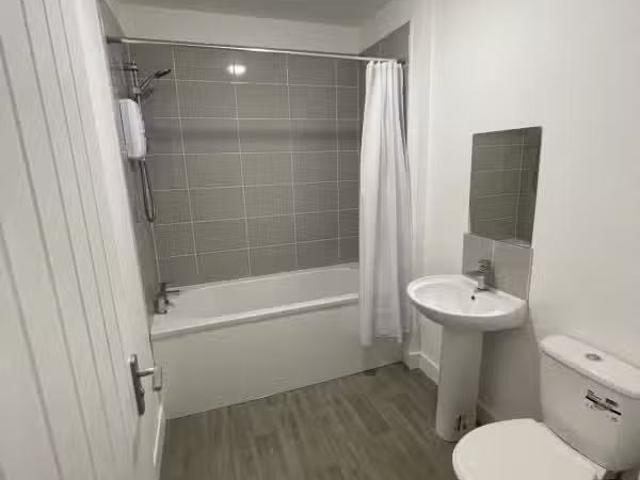 Charming Property to rent in 20 Castle Street, Dundee, DD1 3AF