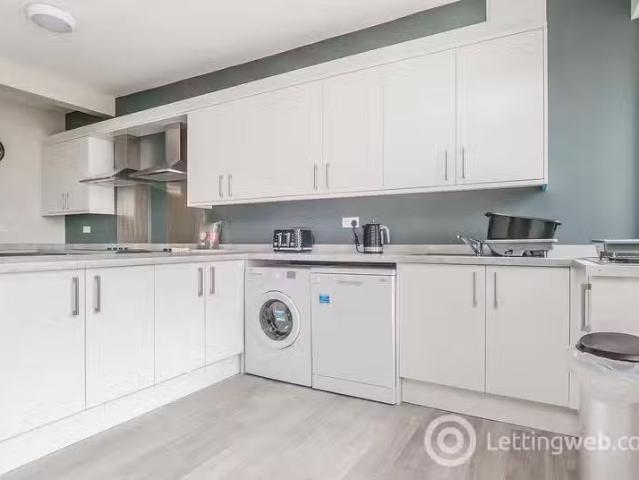Charming Property to rent in Causewayside, Edinburgh, EH9 1PN