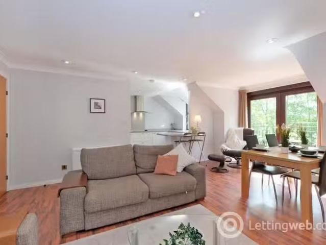 Cozy Property to rent in Craigieburn Park, Springfield Road, A.