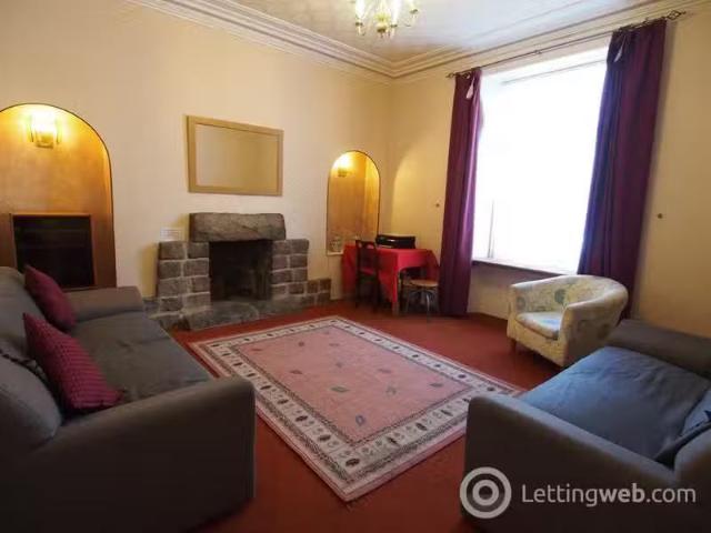 For Rent! Property to rent in Albert Street, Ground Right, AB25