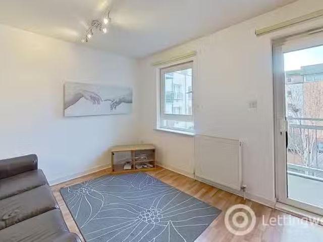 Unique Property to rent in Albion Gardens, Edinburgh, EH7