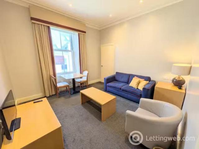 Nice Property to rent in Gilcomston Park, Aberdeen, AB25