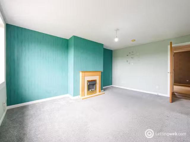 For Rent! Property to rent in Findale Street, Dundee, DD4 9LE