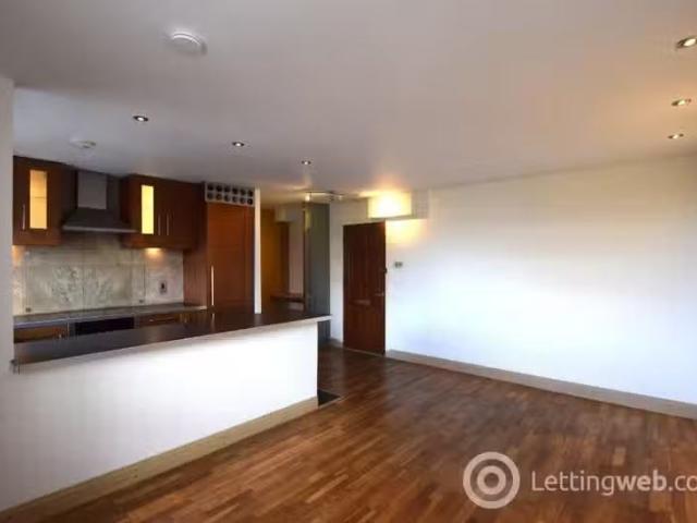 Just in! Property to rent in Maritime House, Shore, Leith, Edi.