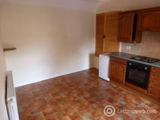 Cheap Property to rent in North College Street, Elgin