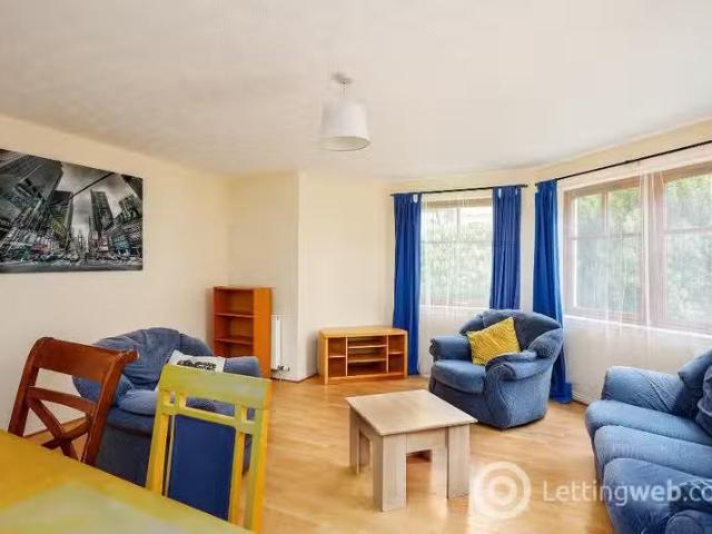 Cozy Property to rent in West Bryson Road, Polwarth, Edinburgh.