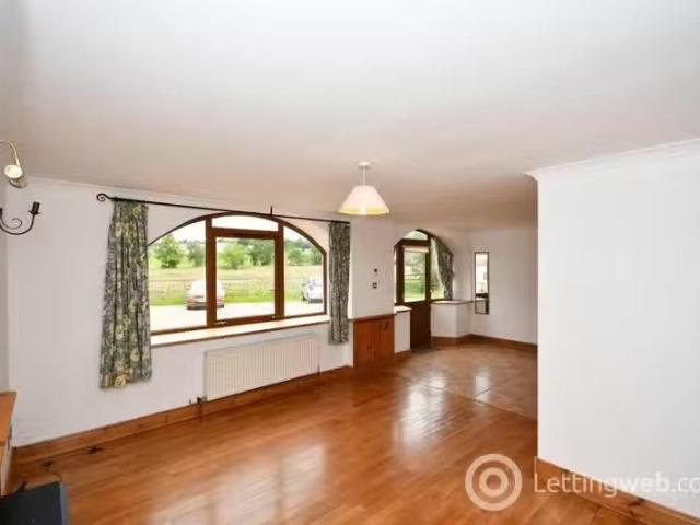 For Rent! Property to rent in The Arches, Mains Of Croy, Croy.