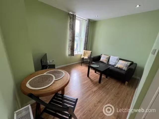 Deal! Property to rent in Trinity Street, Aberdeen, AB11 5LY