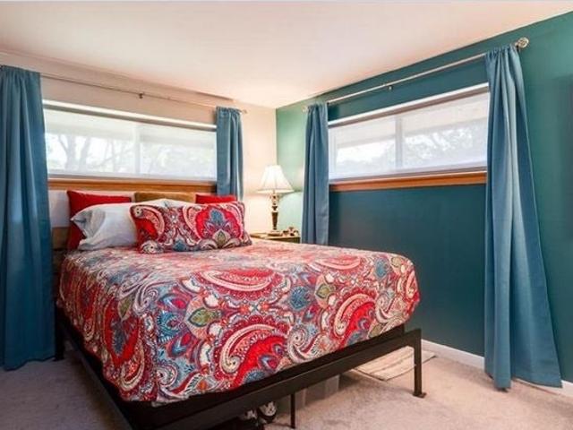 Cozy Queen Room South Dayton