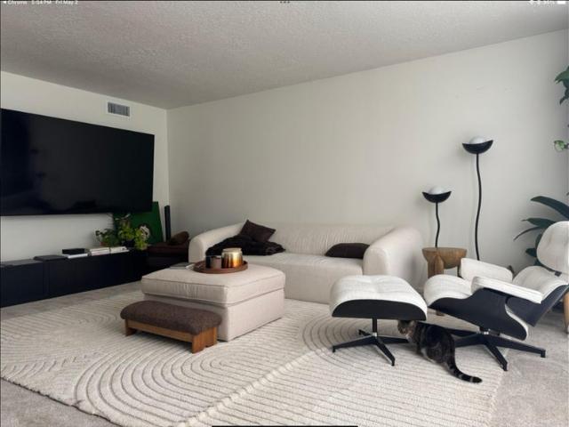 Cozy Room Close to LAX & Beach