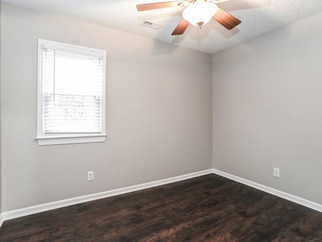 Cozy Room Available in Pet Friendly Home