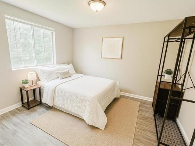 Cozy Room for Rent All Utilities Included Fast WiFi Great Location!