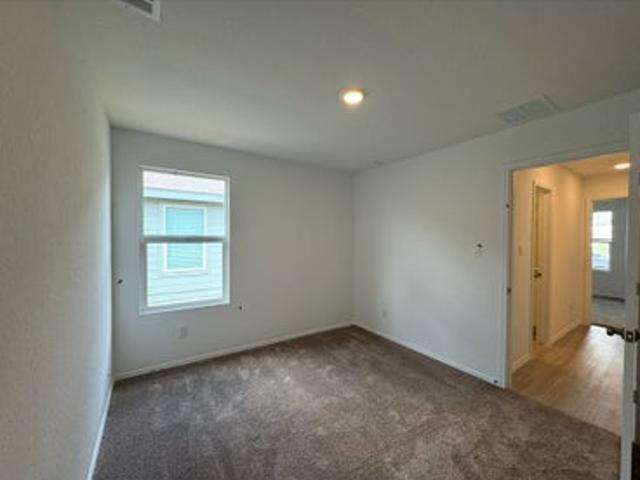 Cozy Room for Rent in Saint Hedwig | $month | Ava
