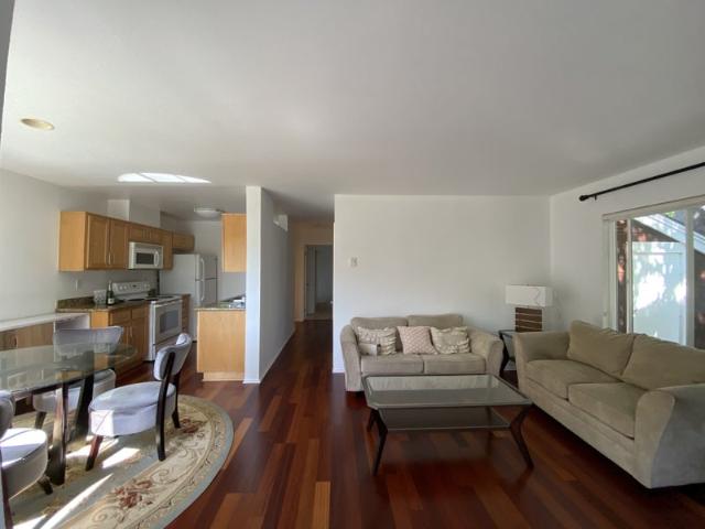 Cozy Room in Condo – Gated Community & Amenities