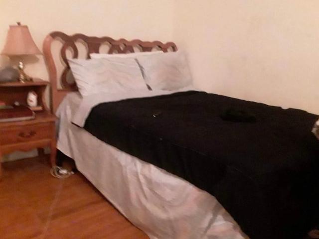 Cozy room in a great environment to save $$