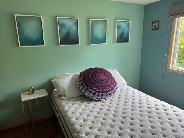 Cozy Room in North Queen Anne