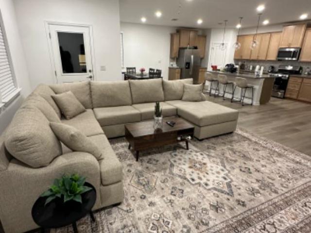 Cozy Room in Spacious house