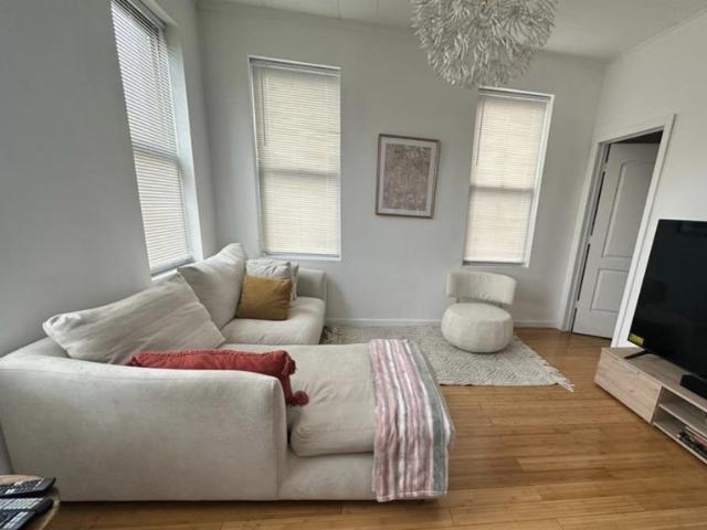 Cozy room in Prime Location